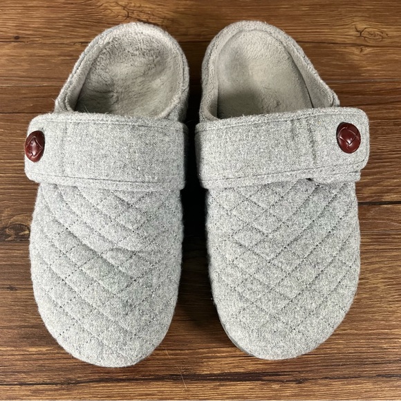 Vionic | Shoes | Vionic Carlin Slipoers Clogs Womens Size Shoes Slipon ...